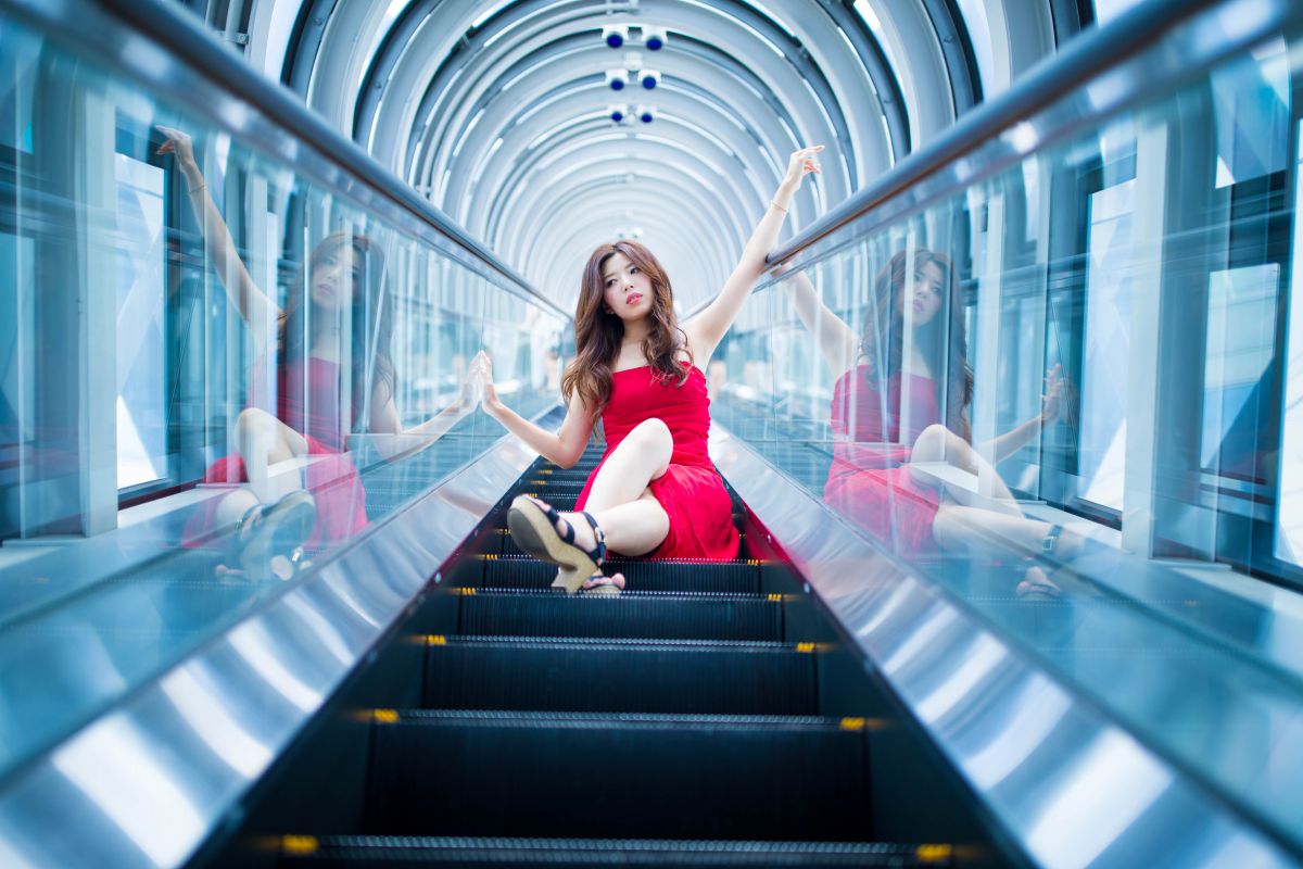 「escalator」 | GANREF