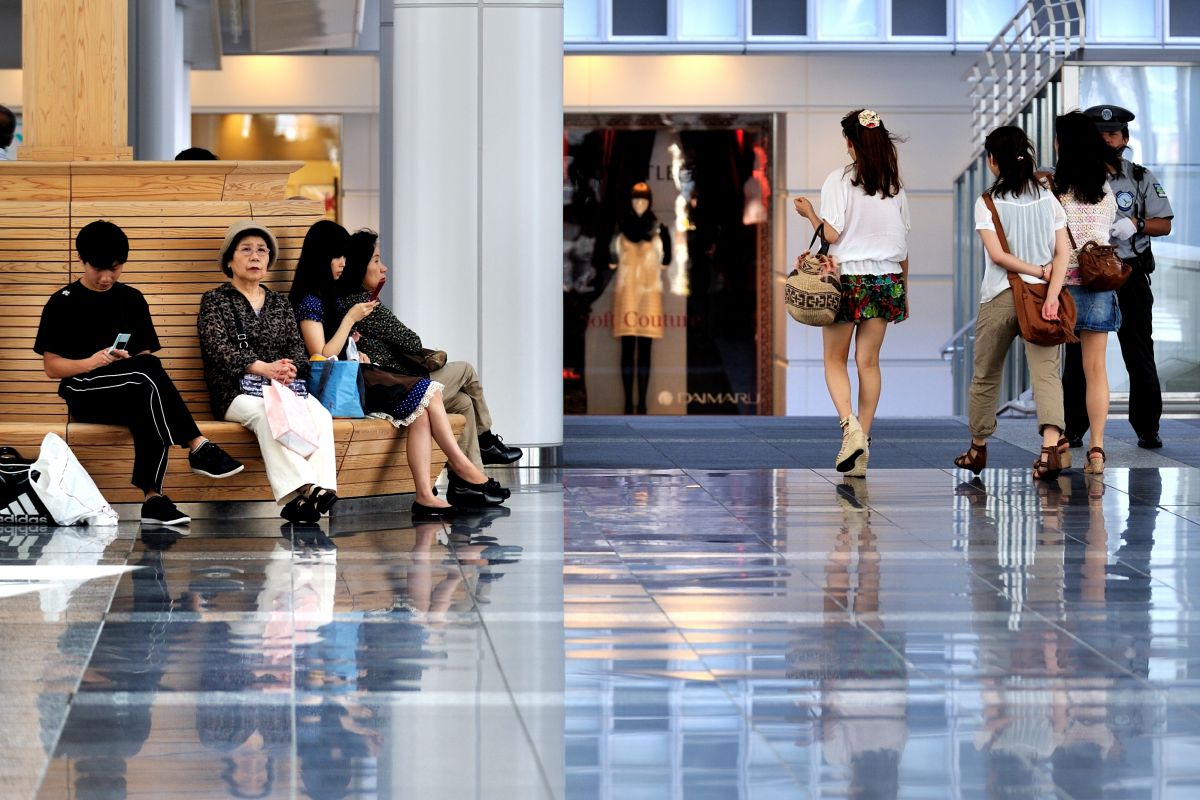 a generation gap | GANREF