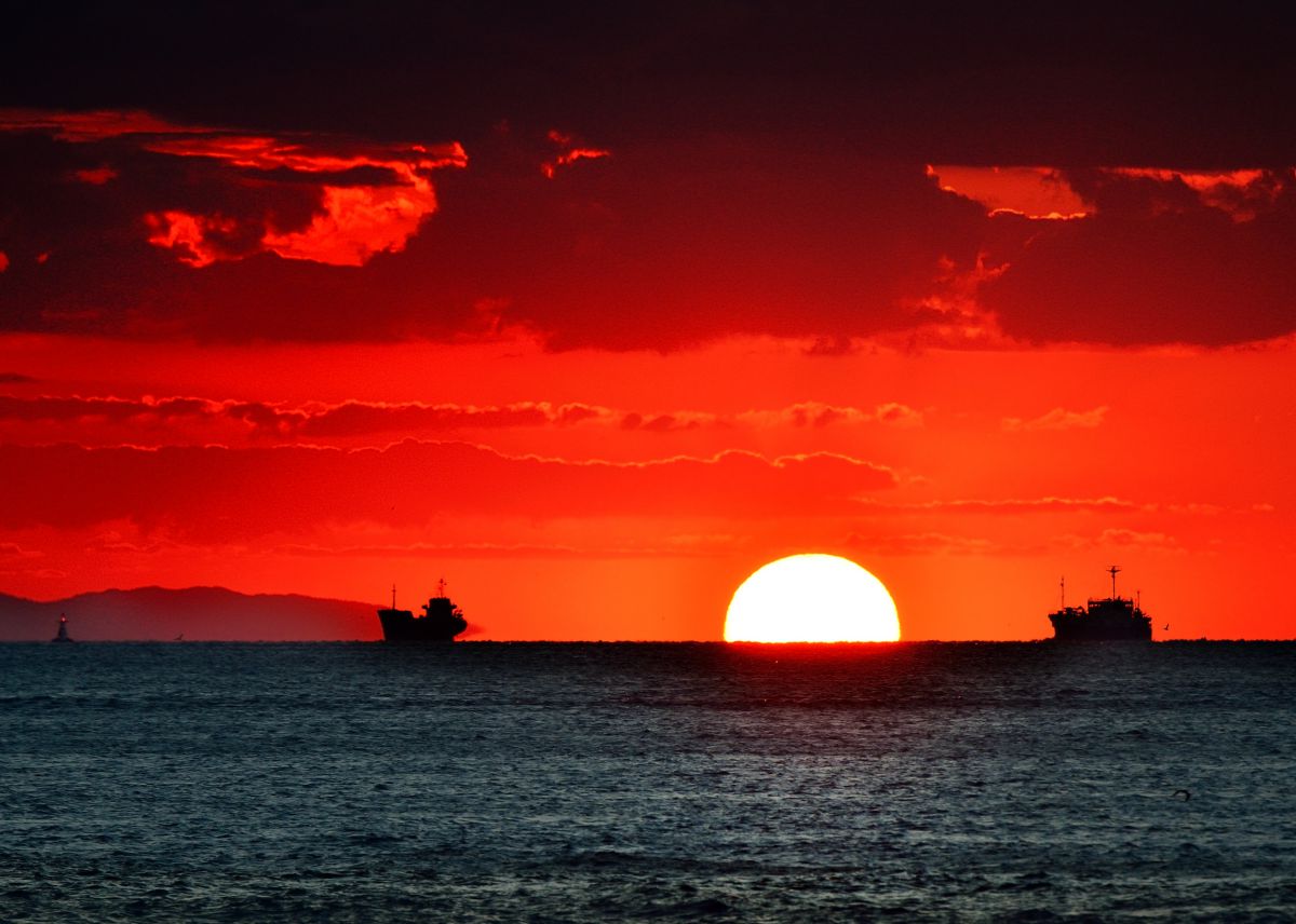 setting sun | GANREF