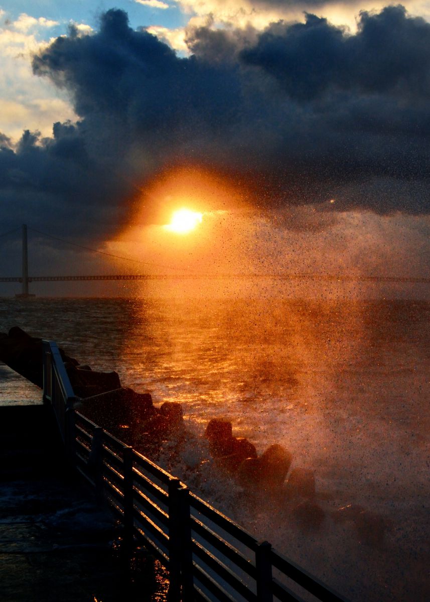 raging waves | GANREF