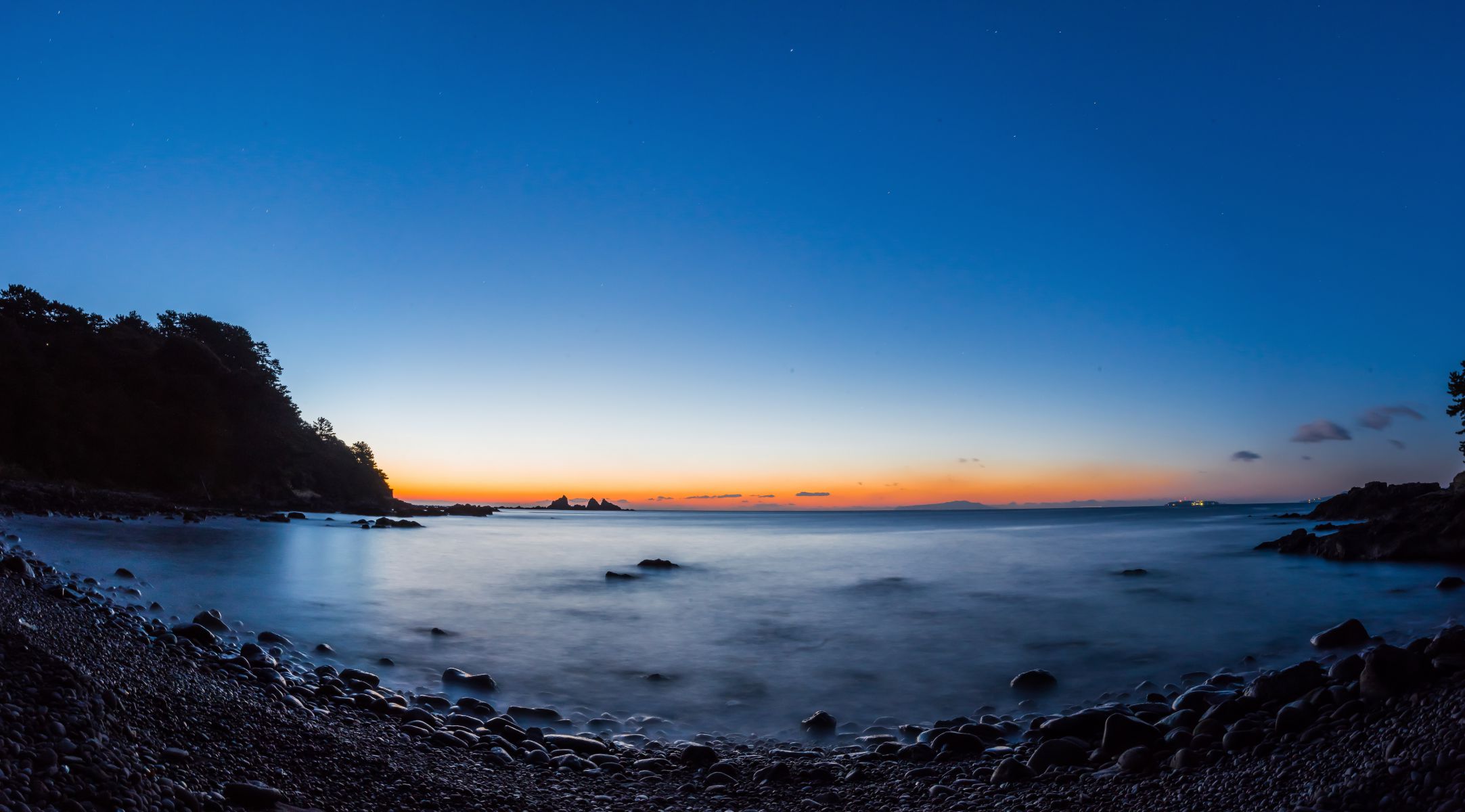 Morning glow | GANREF