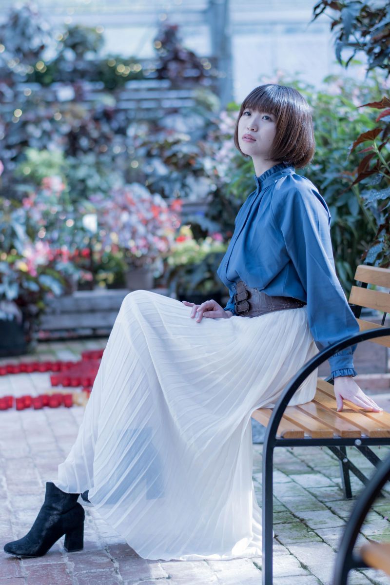 Look far away | GANREF