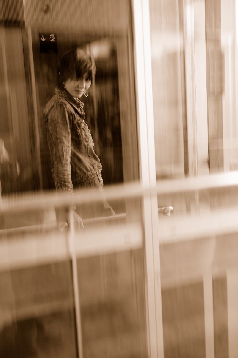 She is ・・・ | GANREF