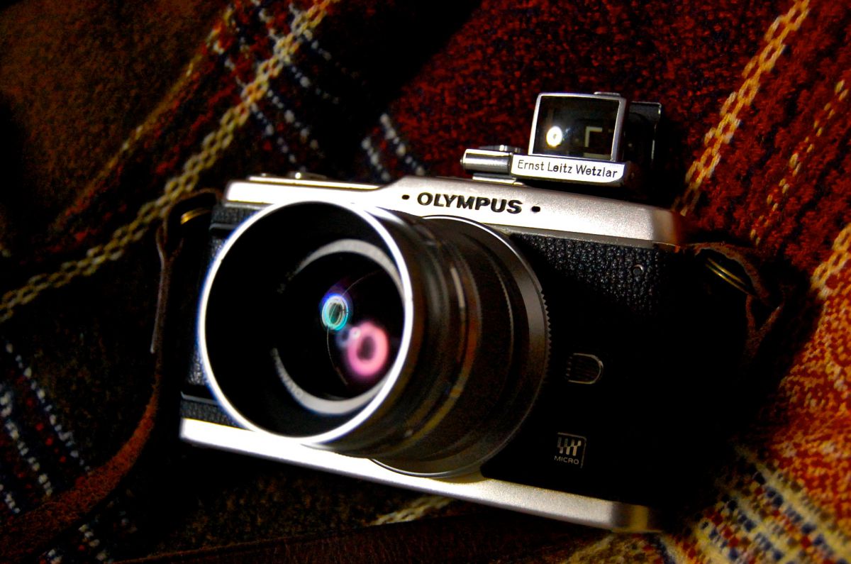 I have a pen | GANREF