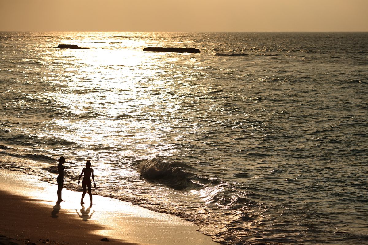 Sunset beach | GANREF