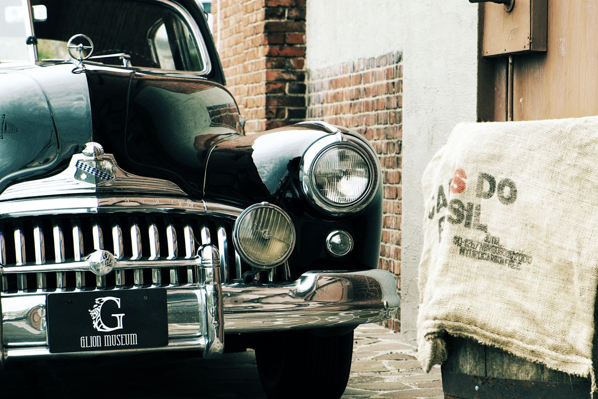 Old American | GANREF