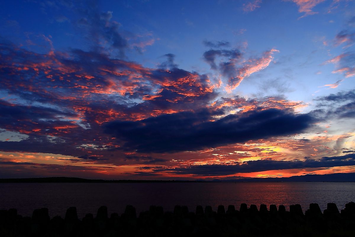 Evening glow | GANREF