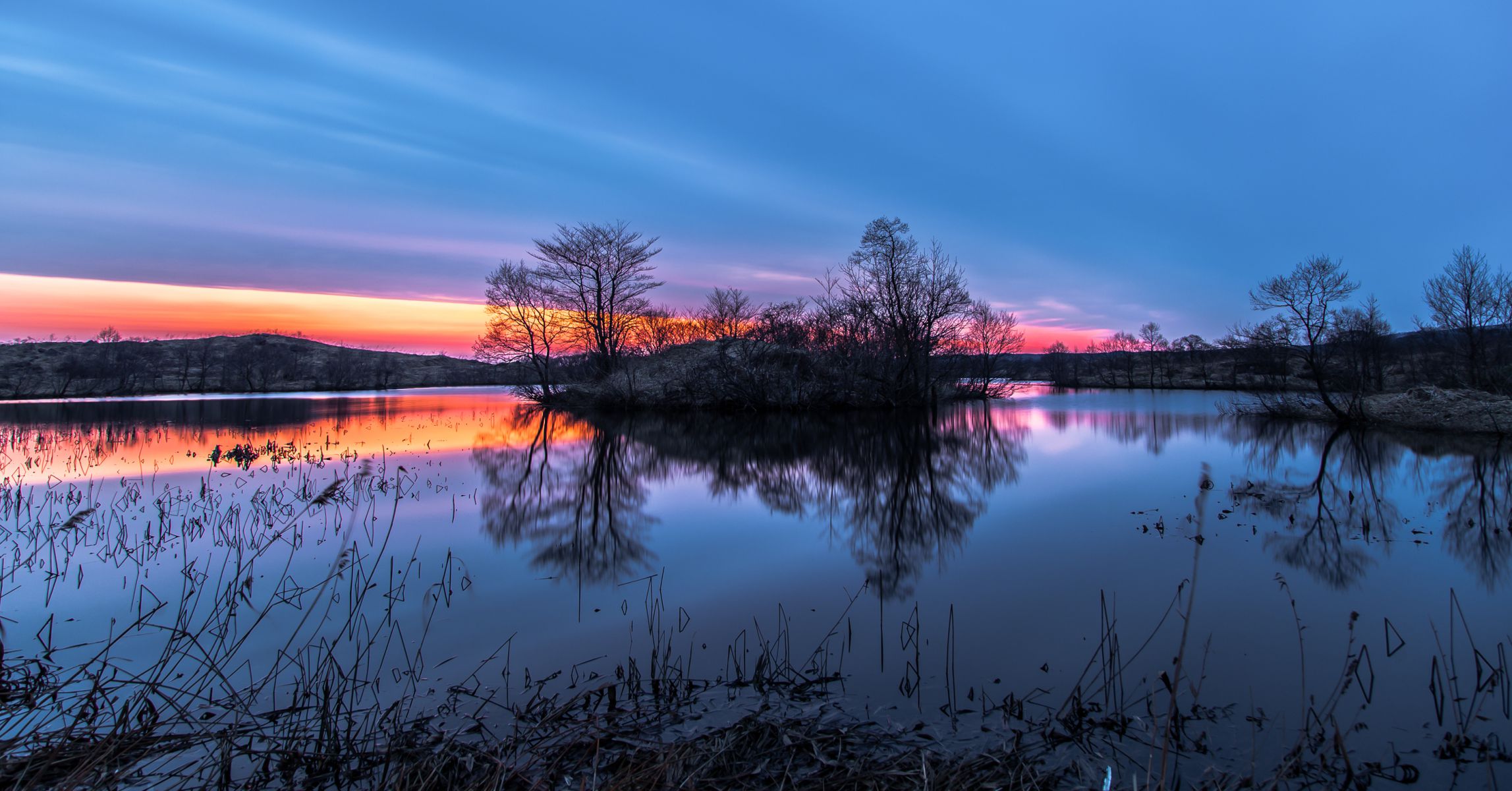 blue hour or twilight | GANREF