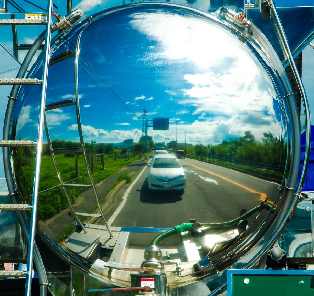 drive after the tank lorry!! | GANREF