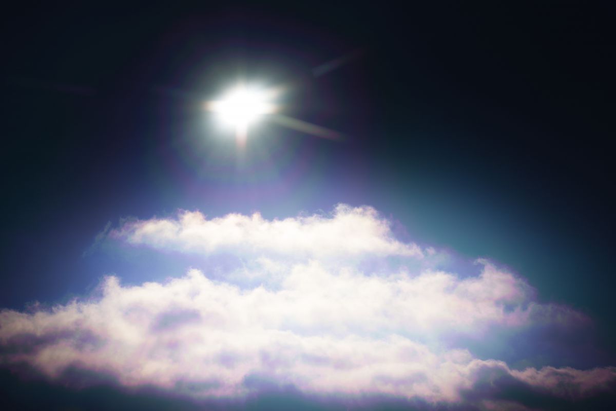 Floating Cloud | GANREF