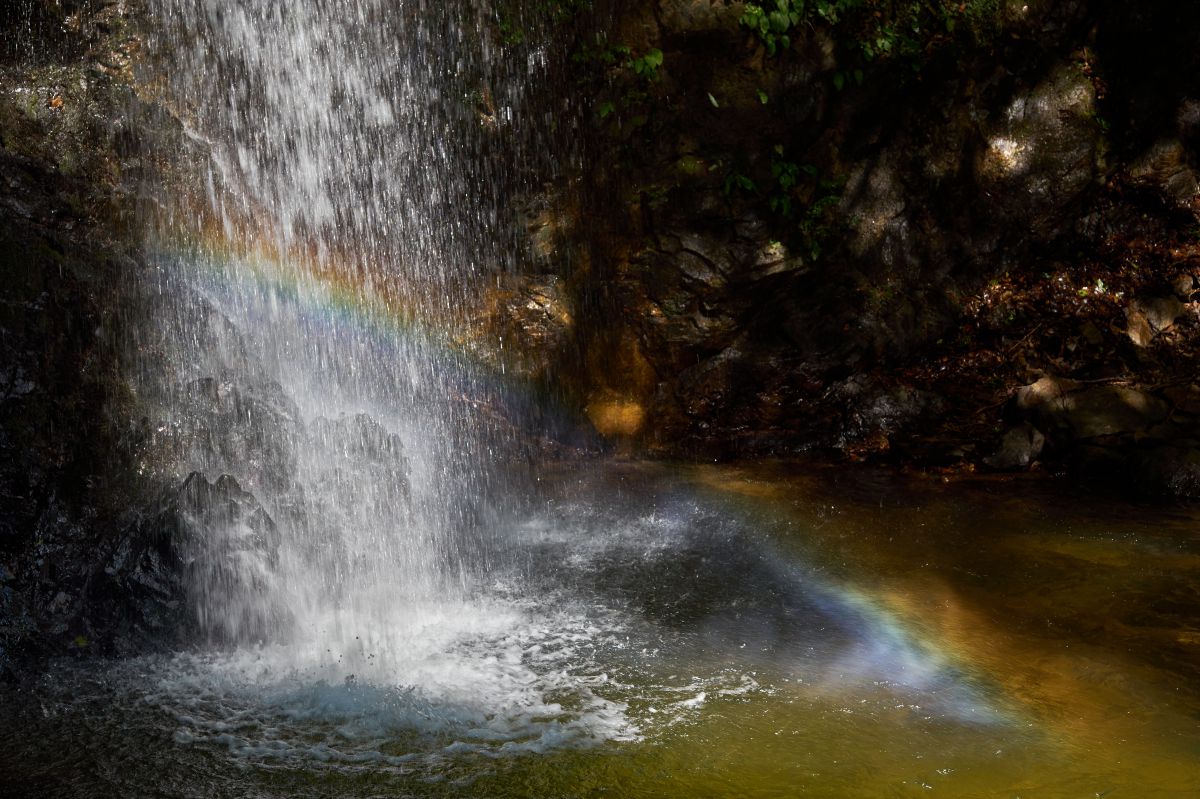 A rainbow on the falls. | GANREF