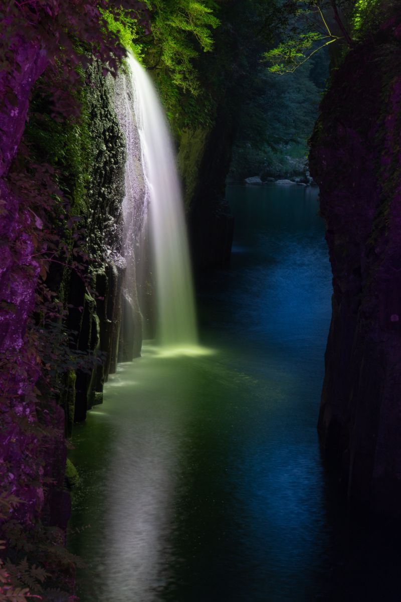 waterfall lighting | GANREF