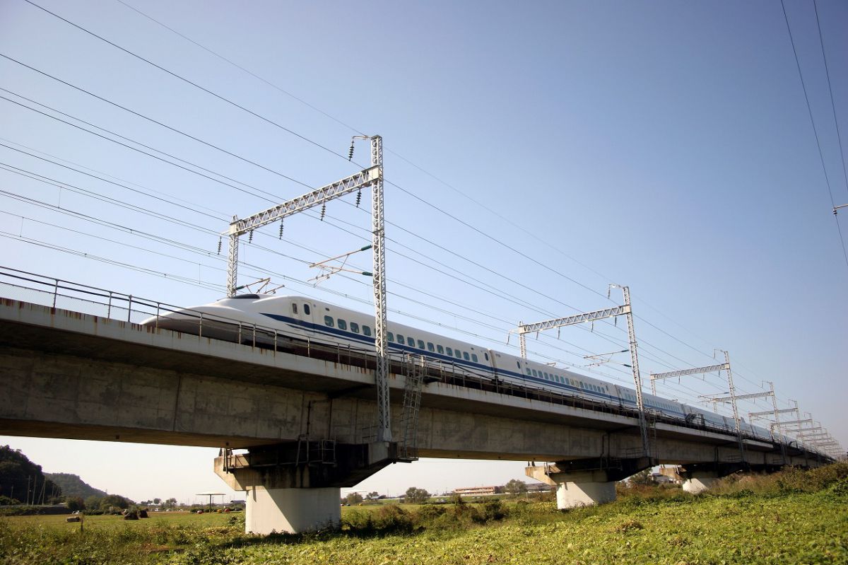 White Arrow | GANREF