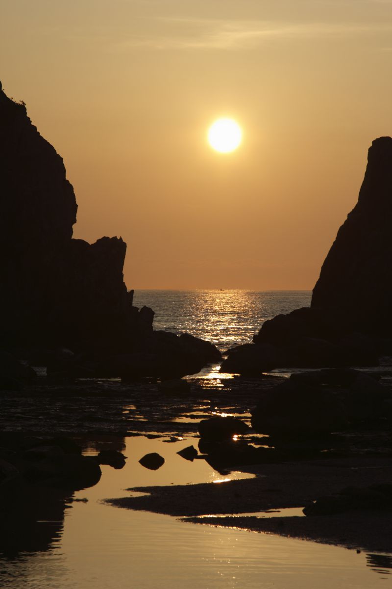 Shiny Sunrise | GANREF