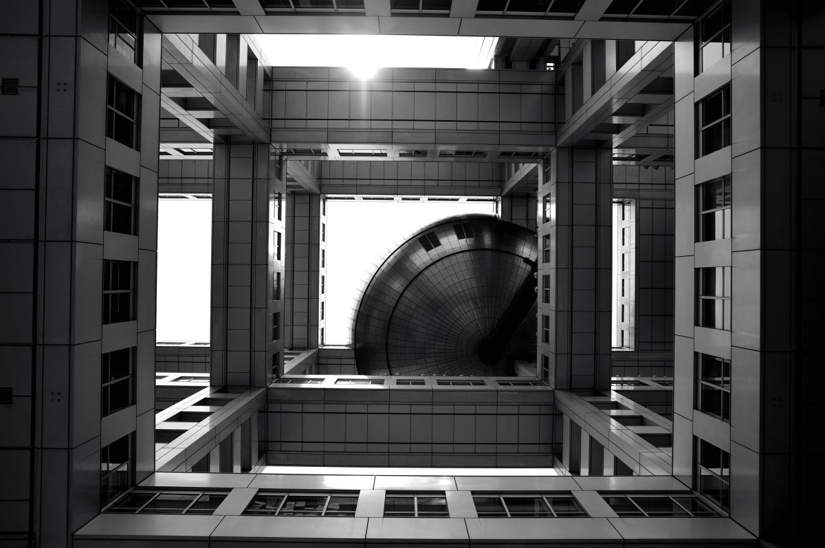 circle in the square | GANREF