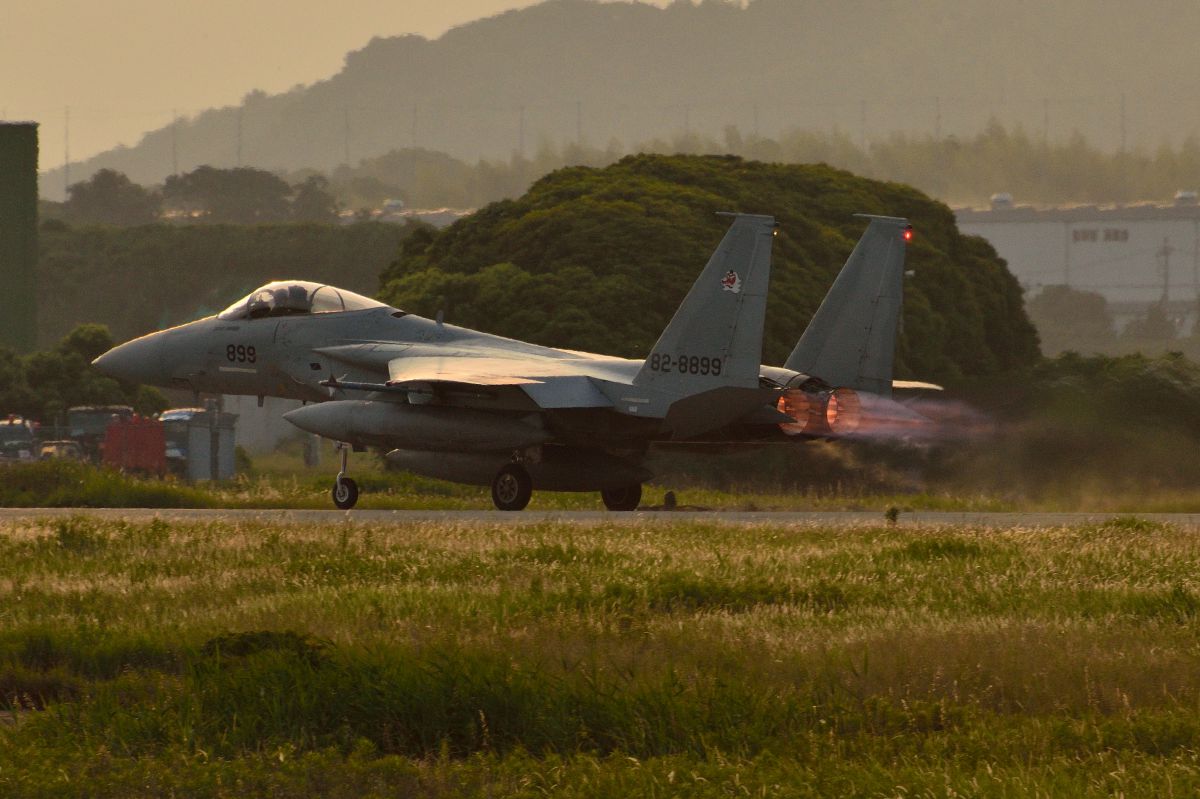 築城基地夜間訓練へ F-15J | GANREF