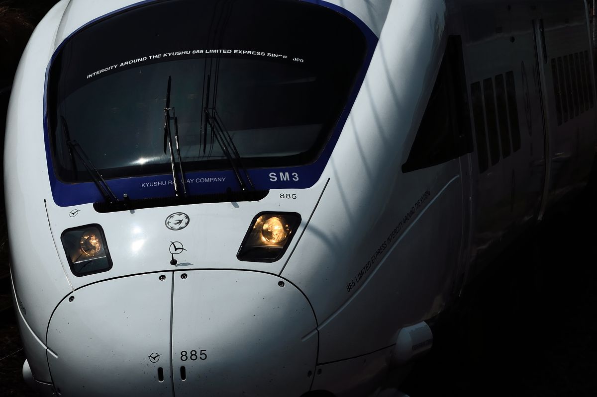 885系白いソニック | GANREF