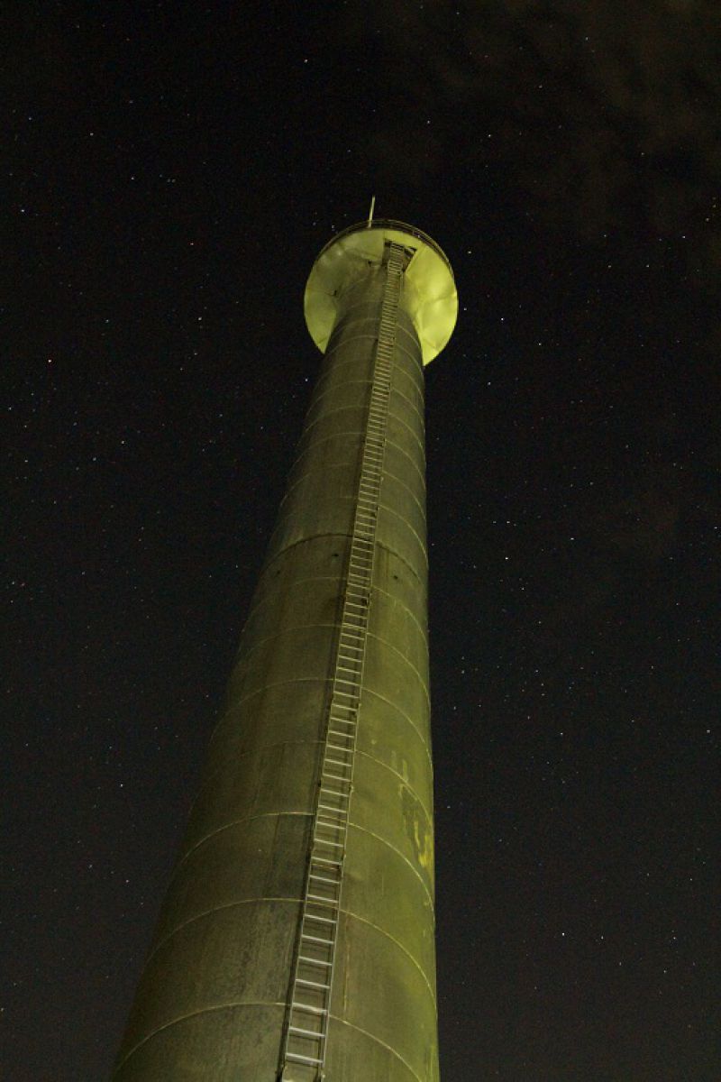 The stairs grab the stars | GANREF