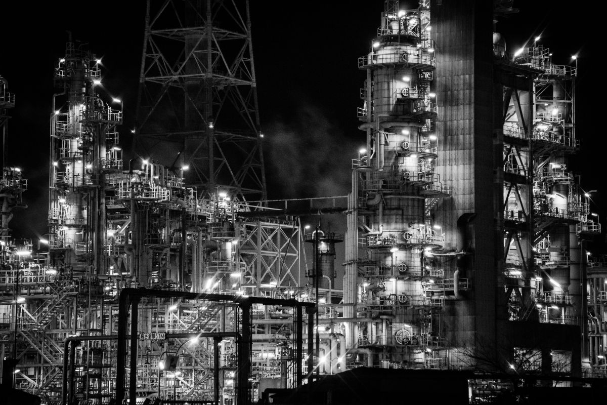 Night at the factory (#001) | GANREF