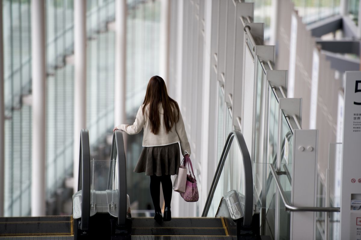 Go Downstairs | GANREF