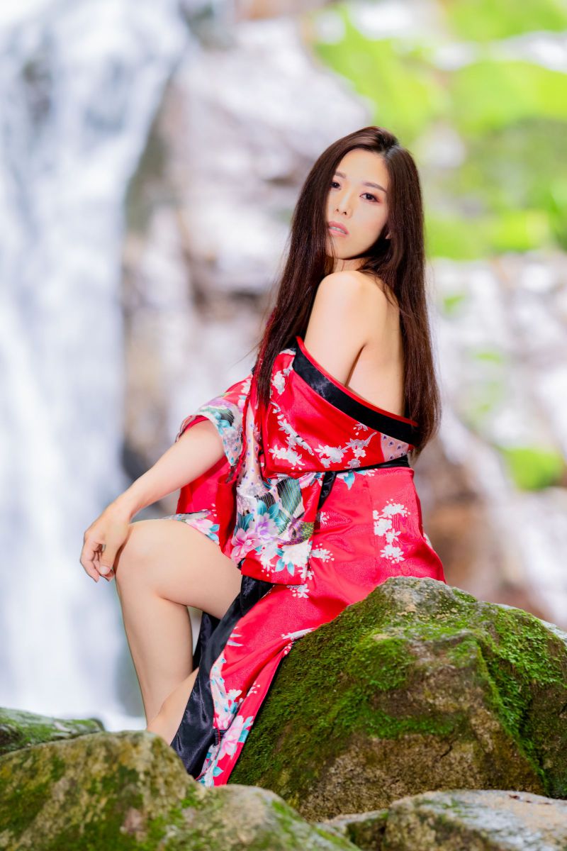 worn out of shape | GANREF