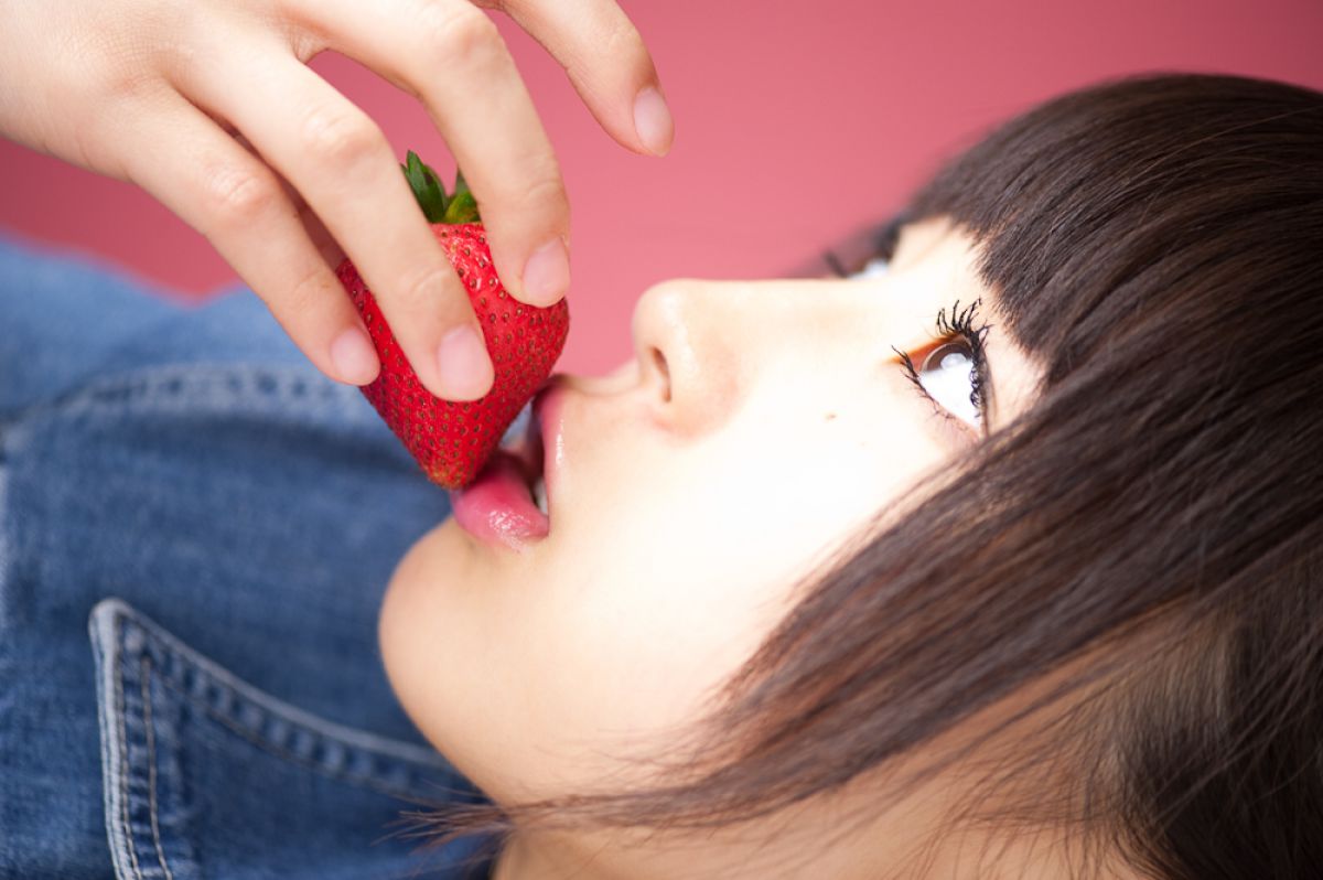 Strawberry Lips | GANREF