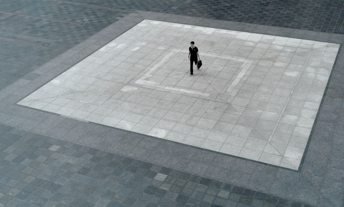 Silent Square (male) | GANREF