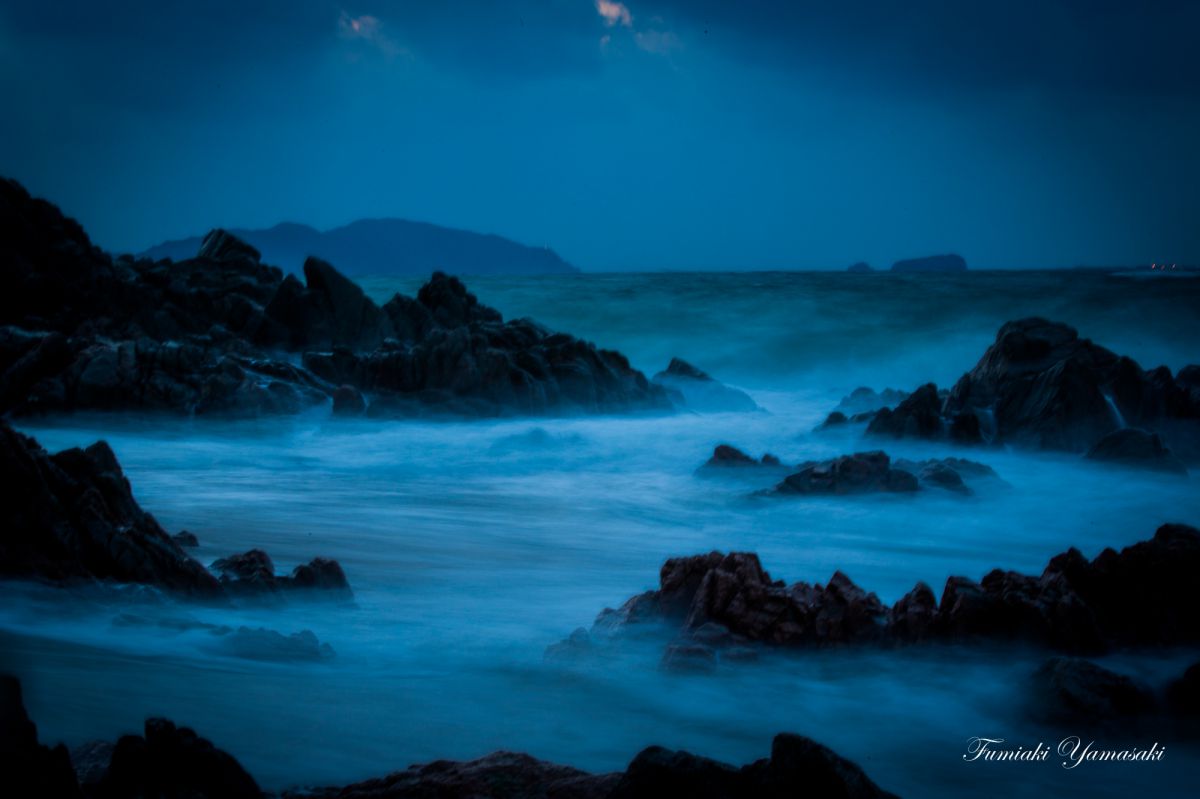 Autumn storm | GANREF