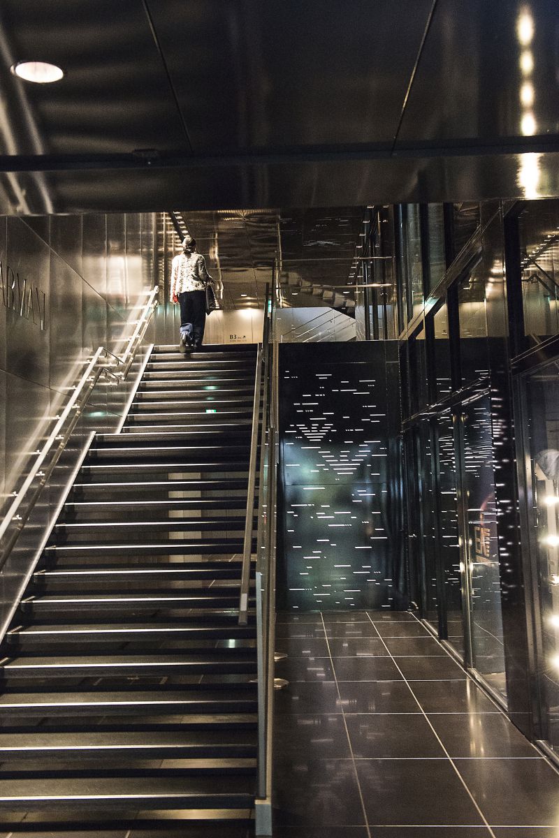 Step of light | GANREF