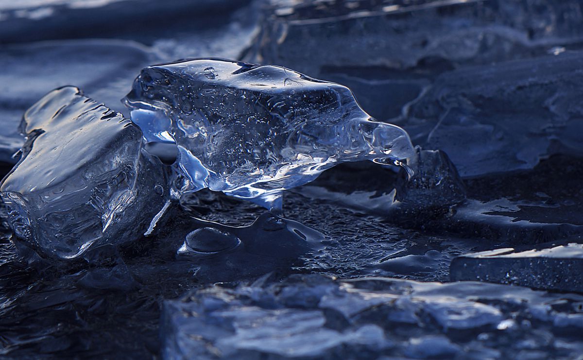 Frozen over. | GANREF