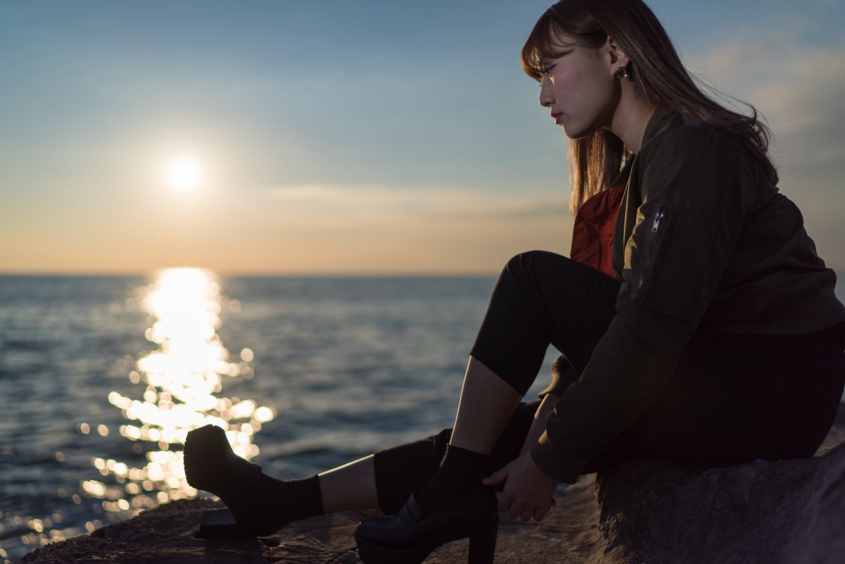 Sunset Blue | GANREF