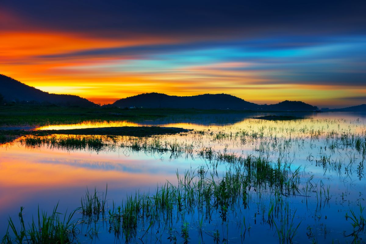 Colorful sunset and reflection | GANREF