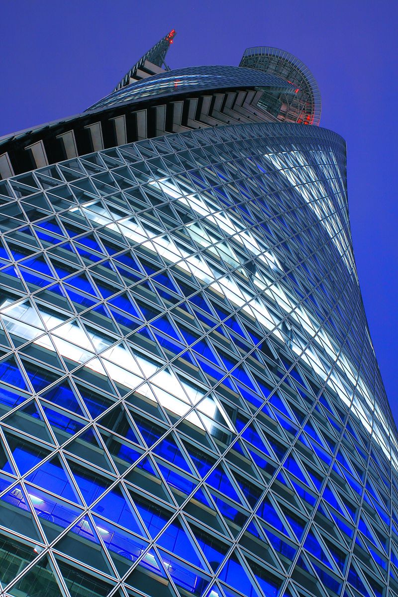 Night spiral | GANREF