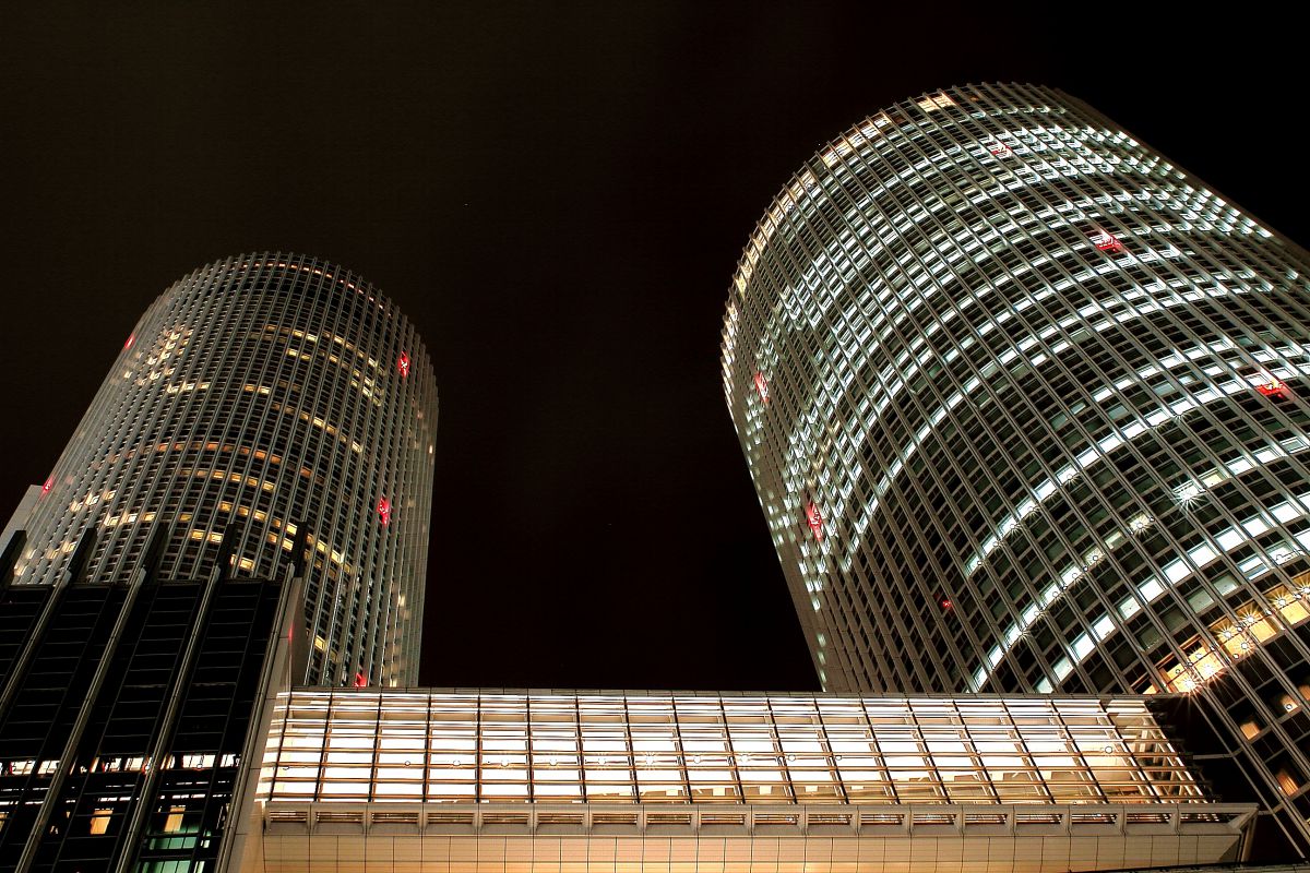 JR Central Towers | GANREF