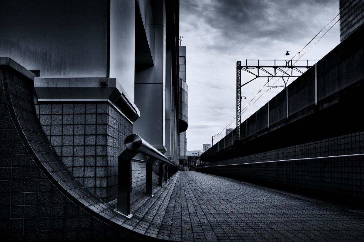 Curve & Straight | GANREF