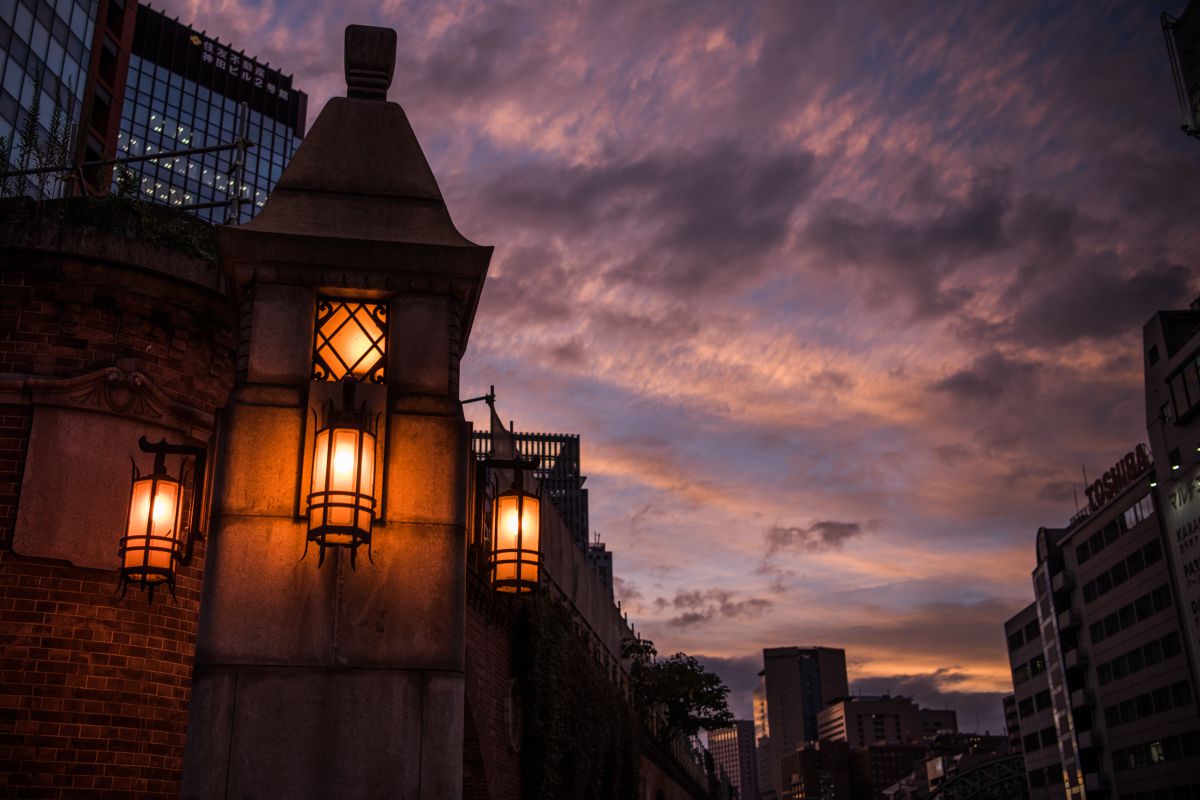 迫りくる夜 | GANREF