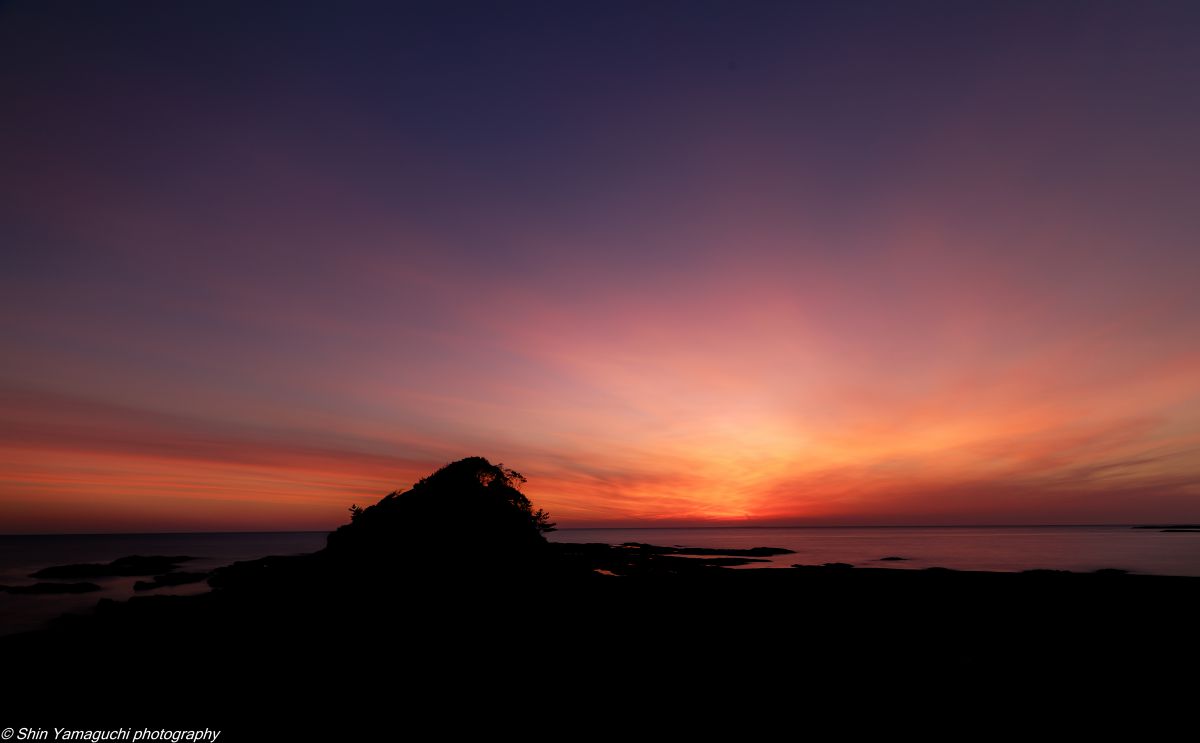 Sunset glow and Bears Rock | GANREF