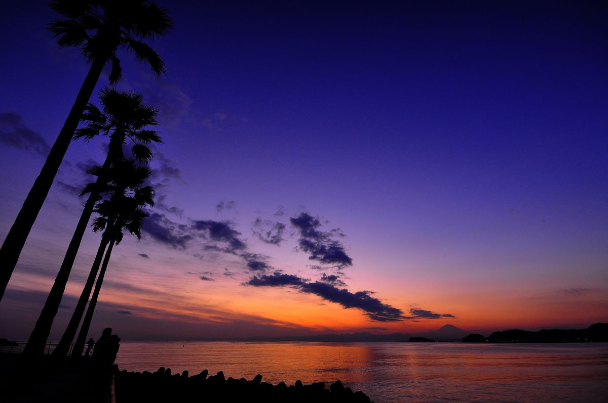 Romantic Sunset | GANREF