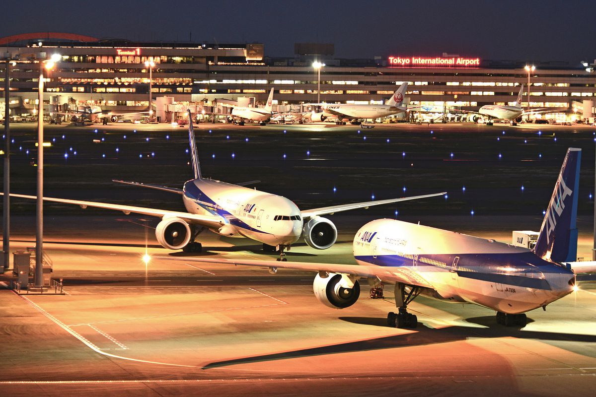 飛行機相撲 | GANREF