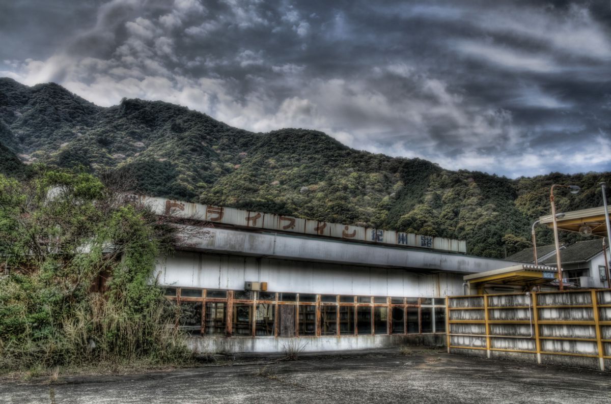 廃ドライブイン 1 【HDR】 | GANREF