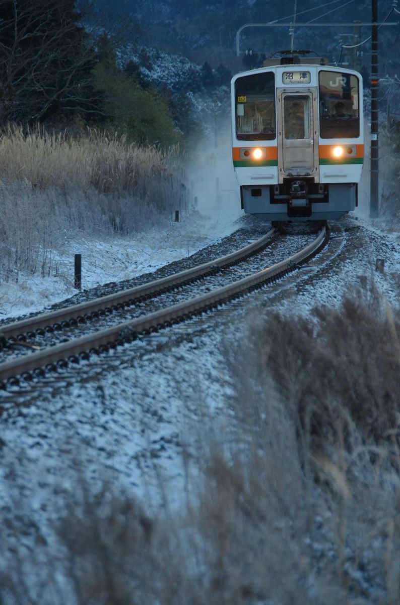 厳冬の早朝 | GANREF