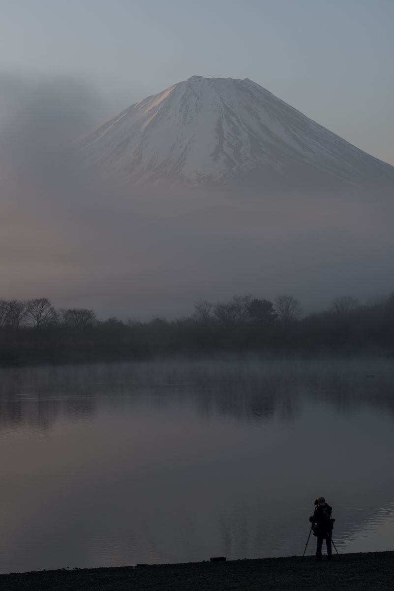 刻を待つ | GANREF