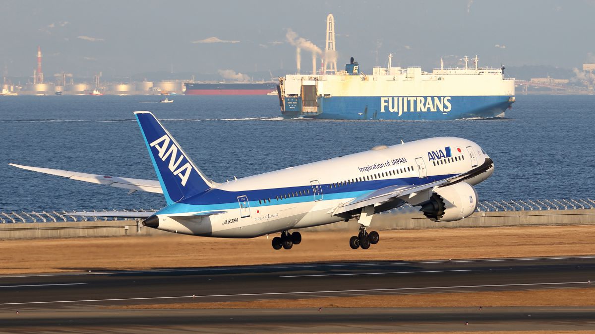 787テイクオフ@NGO | GANREF