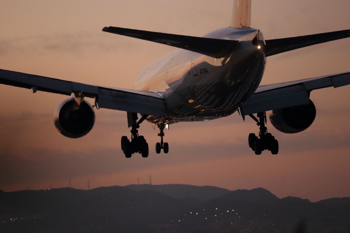 黄昏のFinal Approach | GANREF