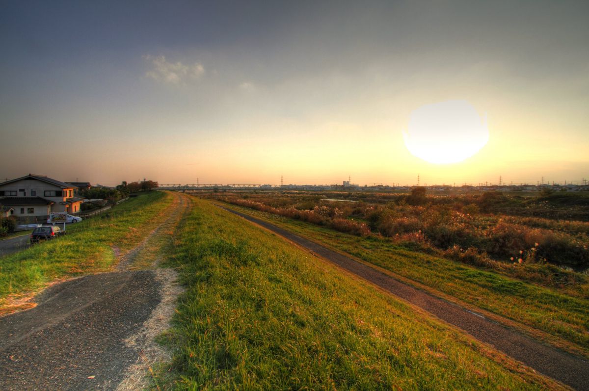 【HDR】川越写真～入間川土手～ | GANREF