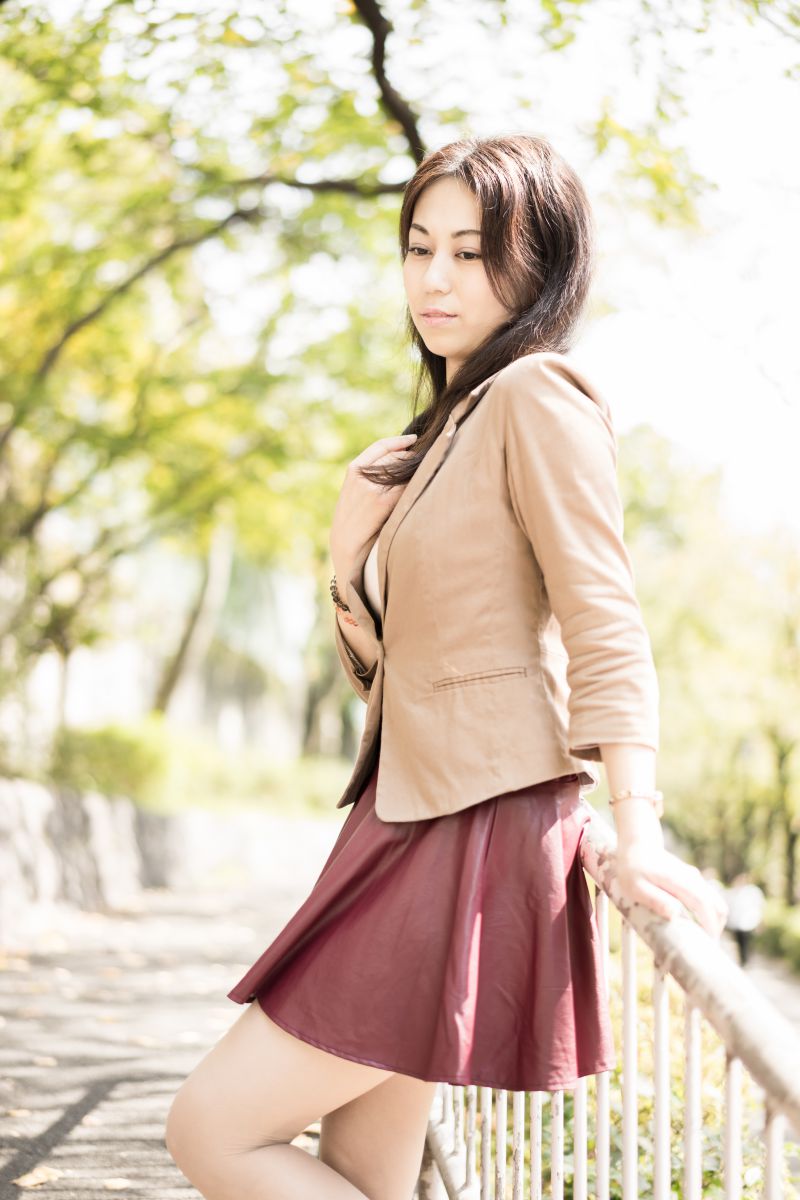 Autumn Lady | GANREF