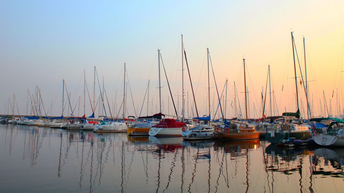 Colorful harbor | GANREF