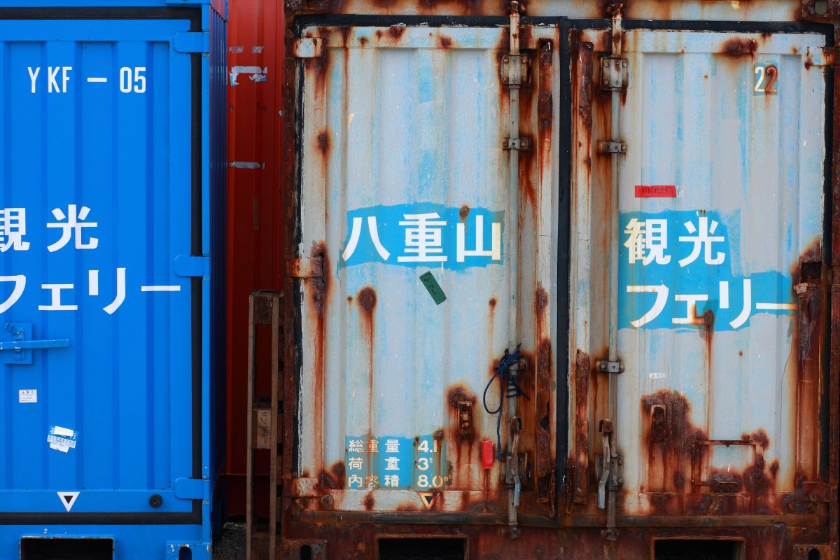 container's blue | GANREF