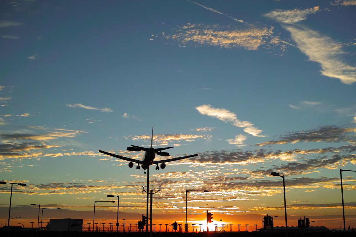 Sunset_Heathrow | GANREF