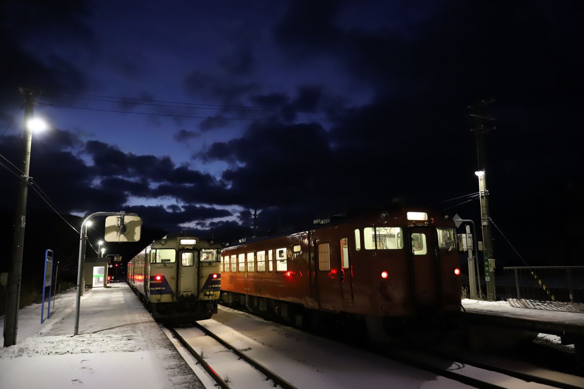 am6:24 岩館駅 | GANREF